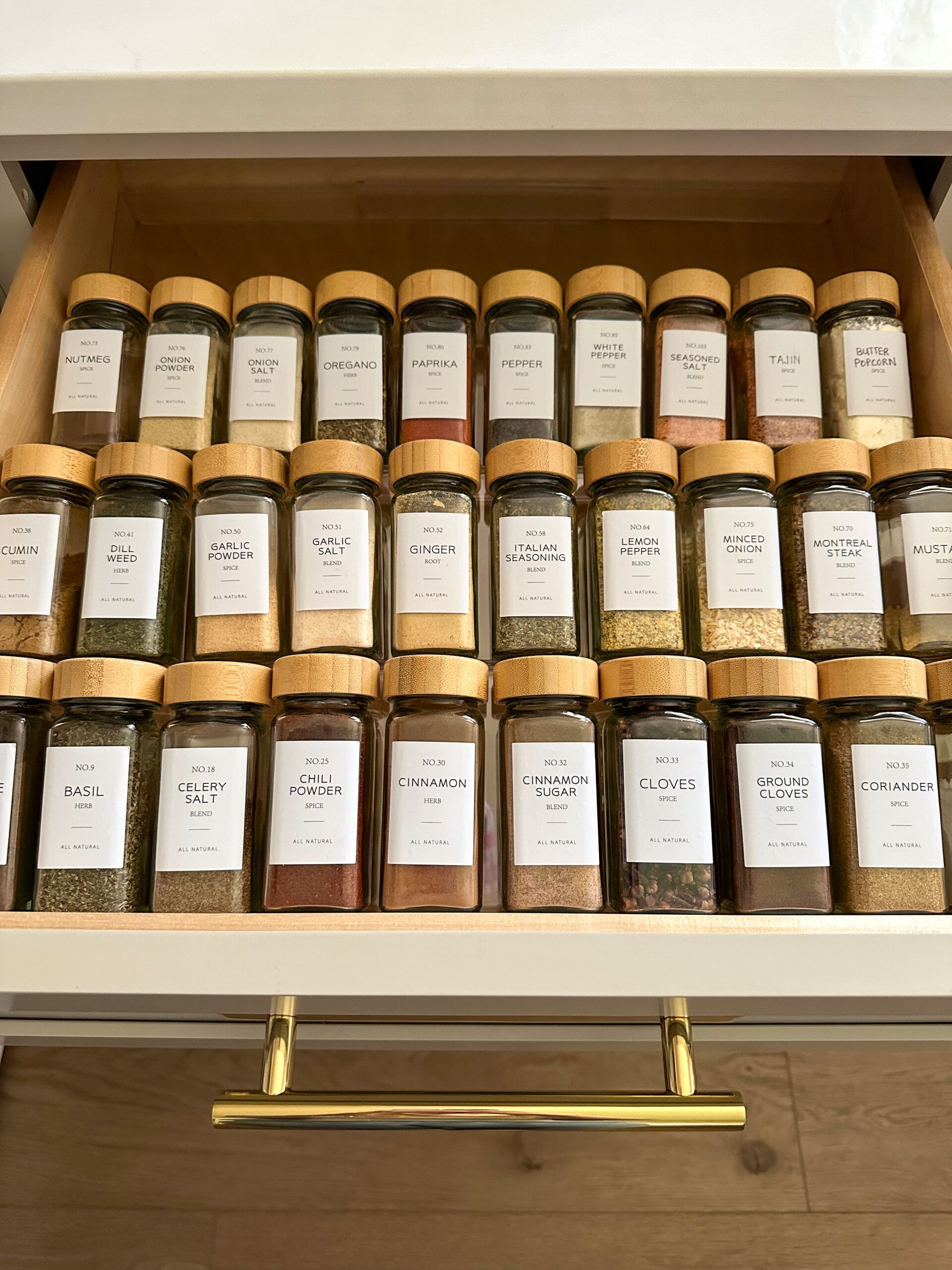 How to Create the Perfect Spice Drawer in Your Kitchen - How We Do