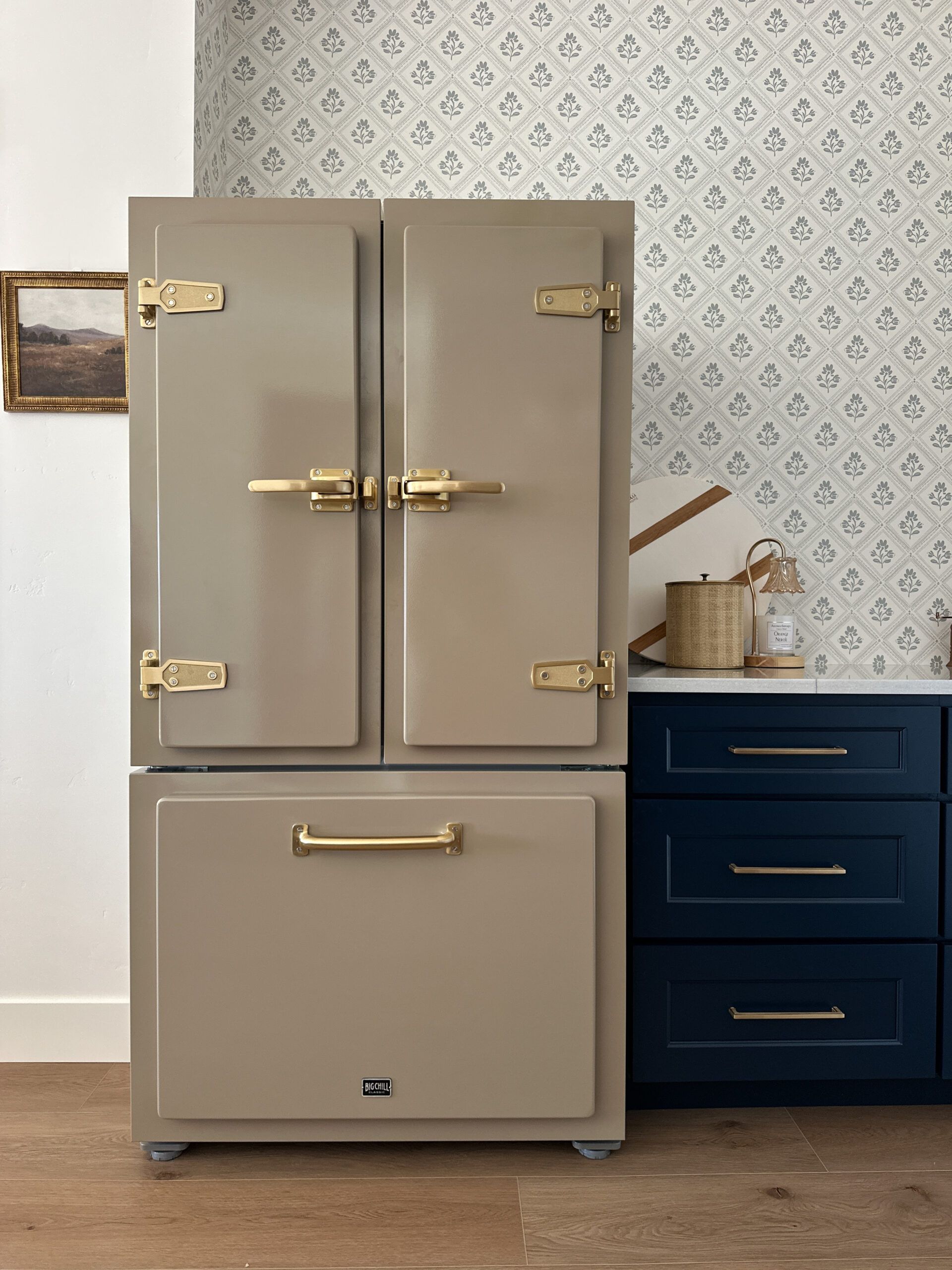 Big Chill Classic Fridge Review: Retro Refrigerator That Performs - How ...
